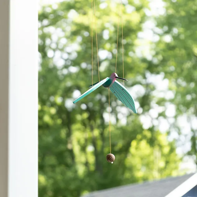 Flying Hummingbird Mobile – Handcrafted Nature Decor